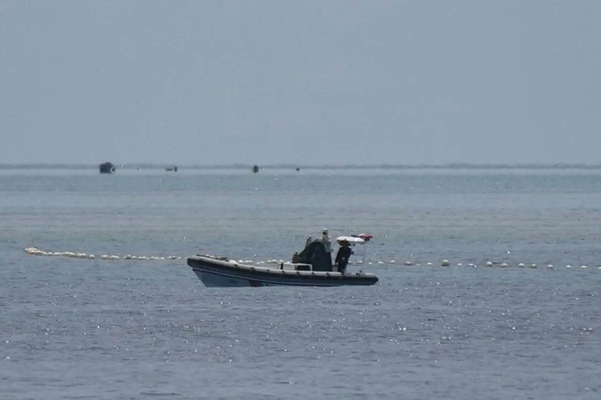 Philippines protests over Chinese structure built near Bajo de Masinloc ...