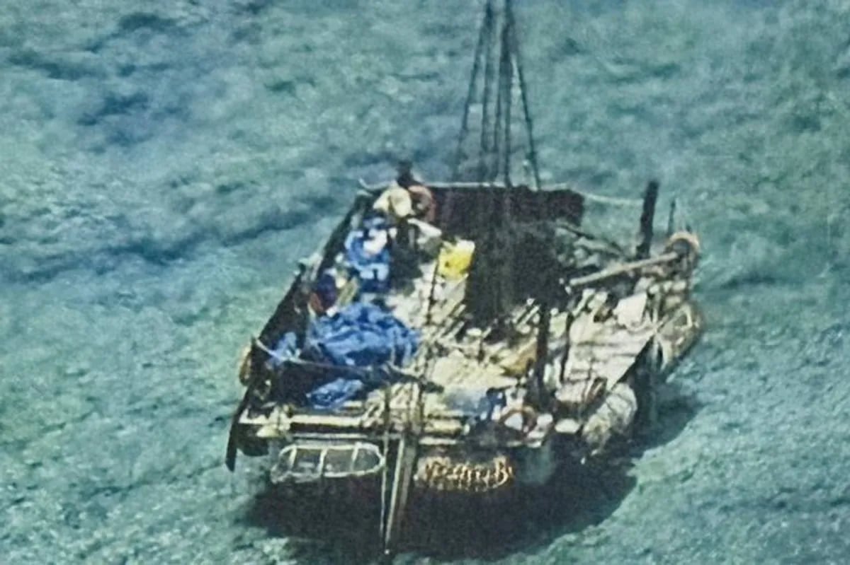 PCG gives details on Chinese 'floating structure' seen near Bajo de ...