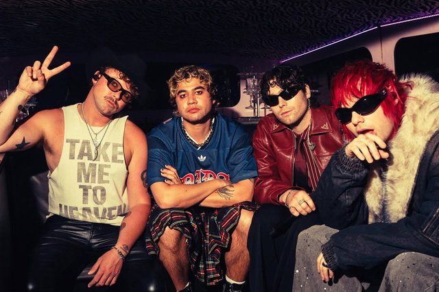 Five Seconds of Summer adds 3rd show to PH stop of 'Everyone's a Star ...