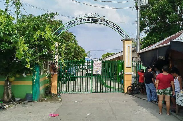 Napolcom eyes administrative raps vs police officer over Tacloban ...