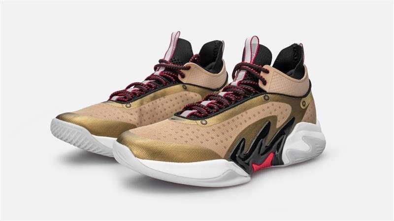 Skyline Von Scottie Thompson PBA: Scottie Thompson Unveils New Shoe In